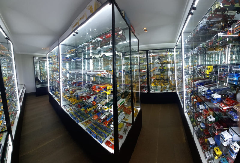 Inspiration Gallery | Glass Case by Plumbob